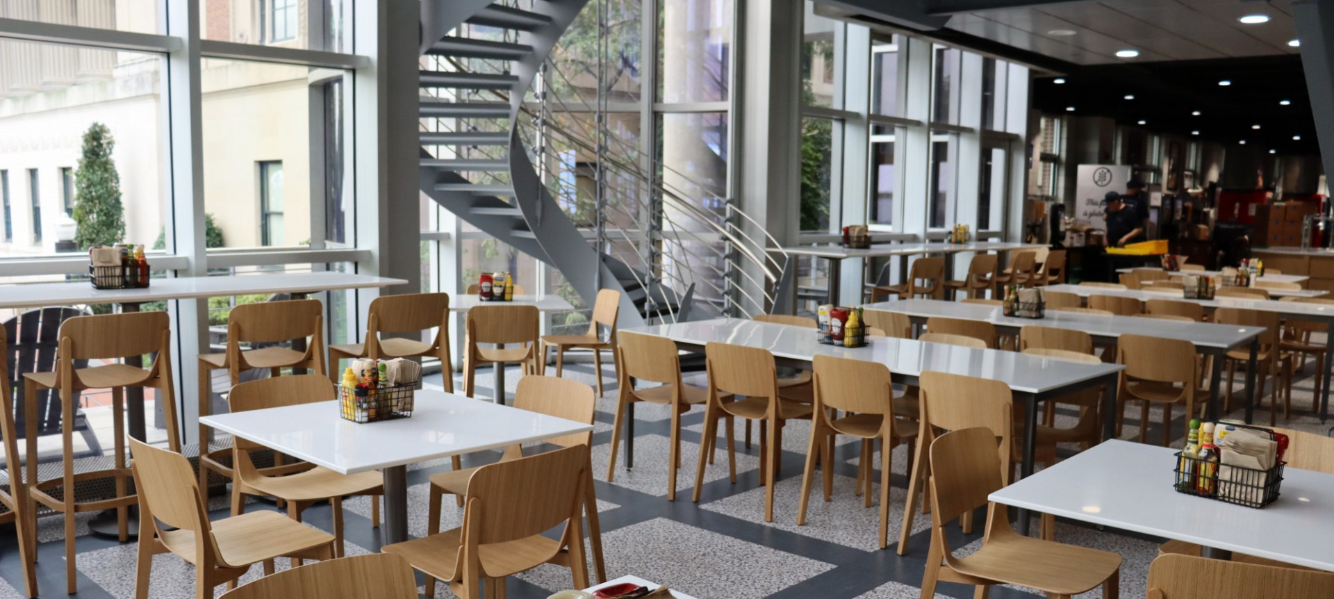 cafe seating capacity